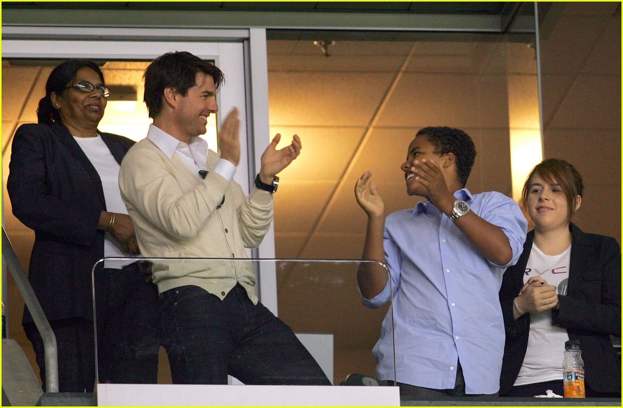 Tom Cruise Takes the Kids to Cheer on Becks: Photo 1095091 | Photos ...