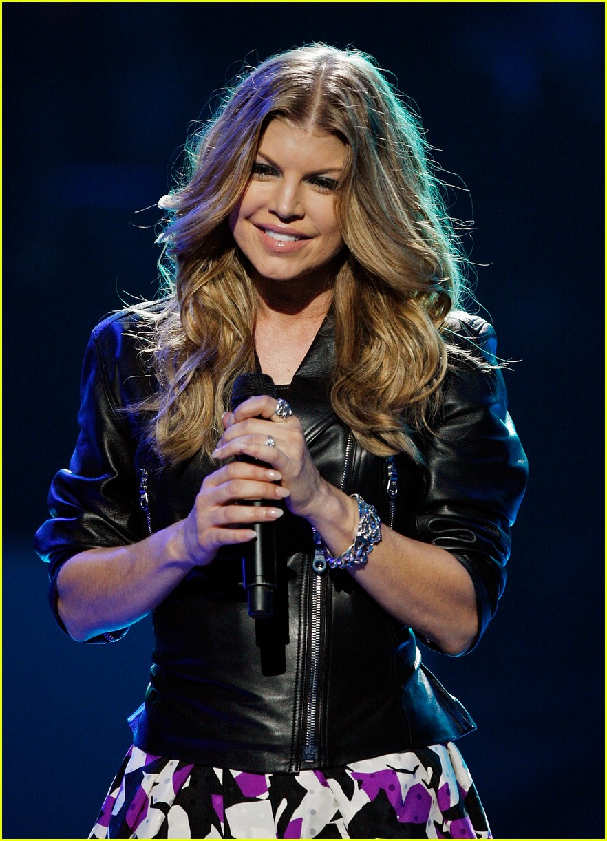 Fergie @ Idol Gives Back: Photo 1050631 | Pictures | Just Jared
