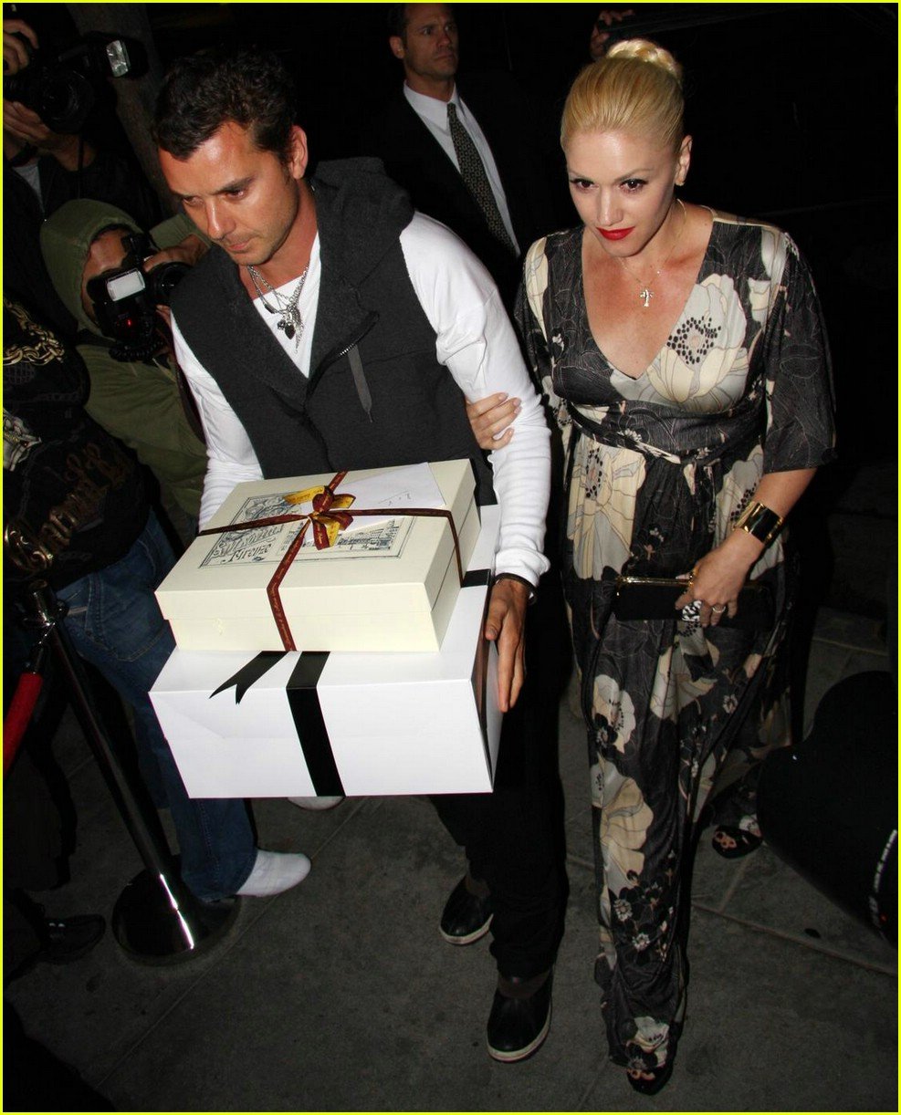 Gwen and Gavin Celebrate Victoria's 34th: Photo 1078891 | Photos | Just ...
