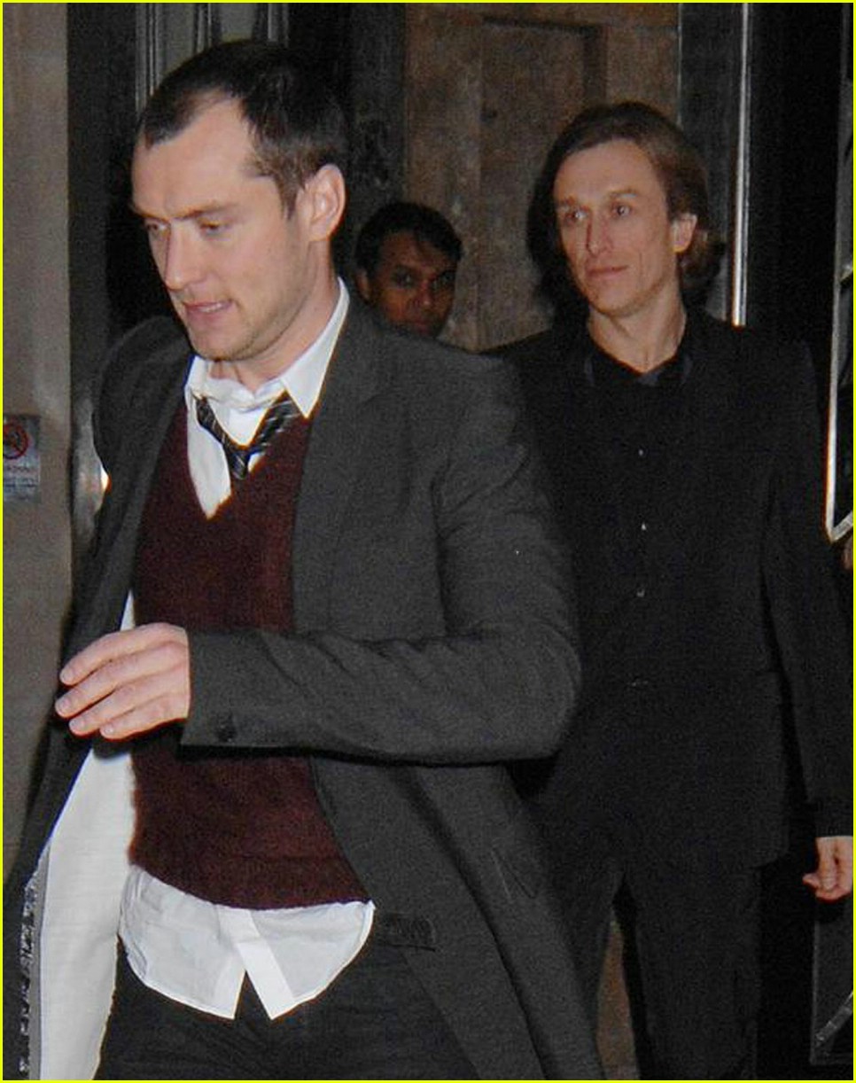 Jude Law & Jeremy Gilley's Dinner Date: Photo 1076111 | Photos | Just ...
