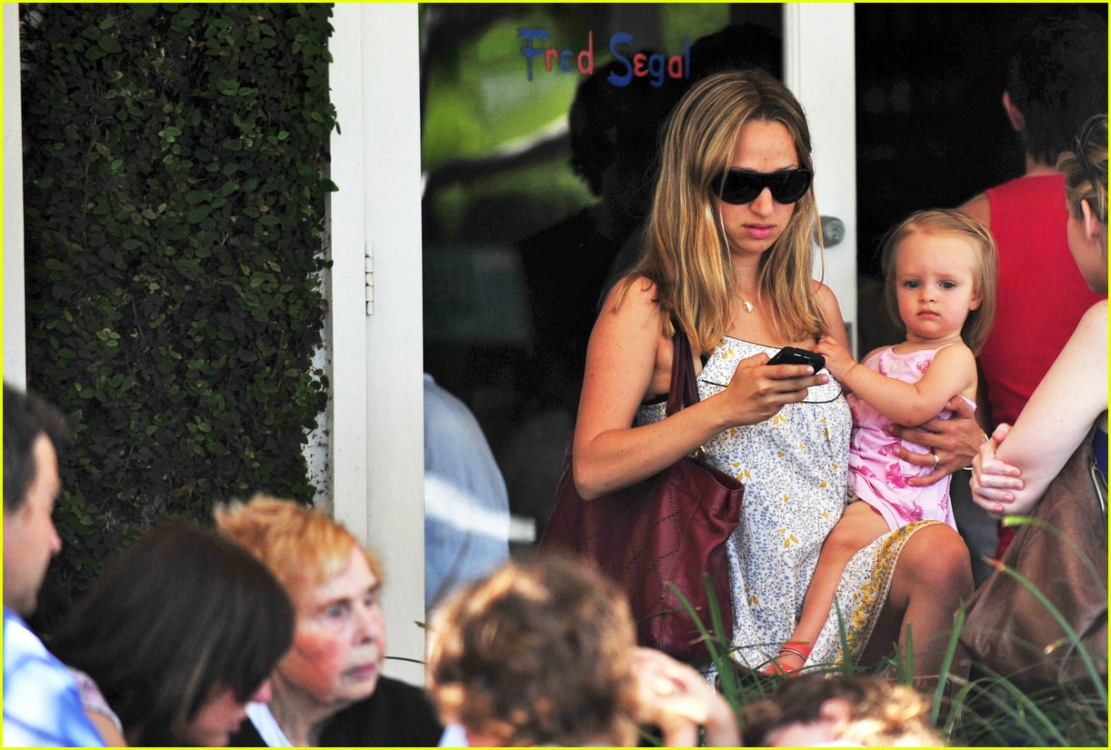 Ruby Maguire's Saturday Stroll: Photo 1063231 | Pictures | Just Jared