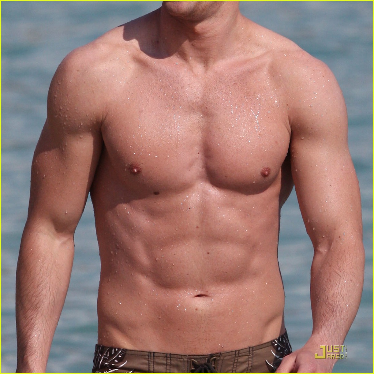 Robert Buckley is a Shirtless Stud: Photo 1096181 | Photos | Just Jared ...