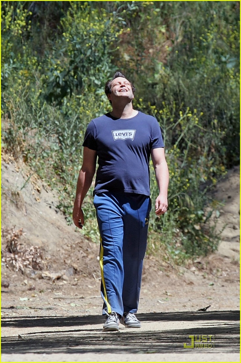 Vince Vaughn is Glad in Griffith Park: Photo 1072571 | Vince Vaughn ...