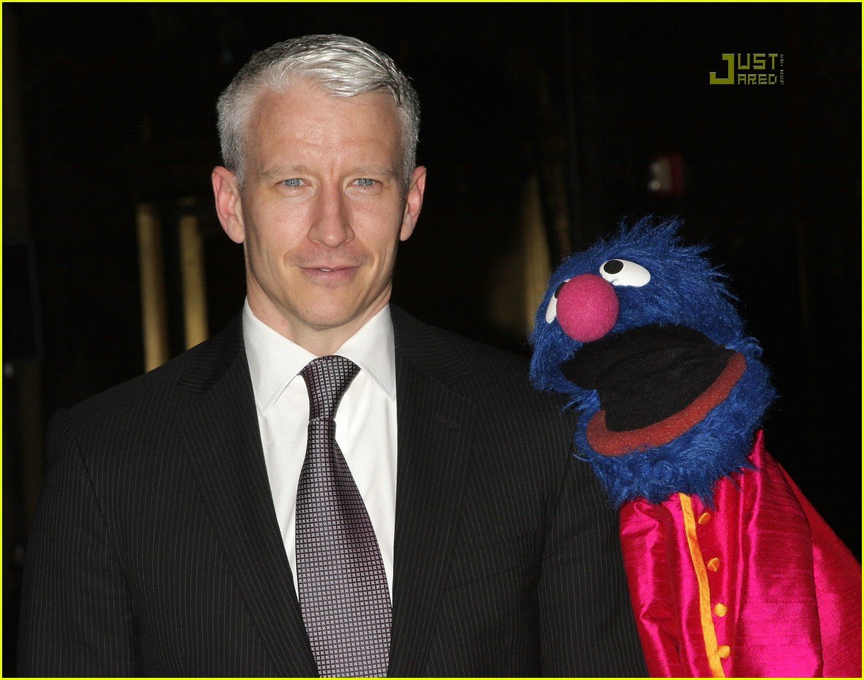Anderson Cooper: Tickle Me, Elmo!: Photo 1168021 | Photos | Just Jared ...