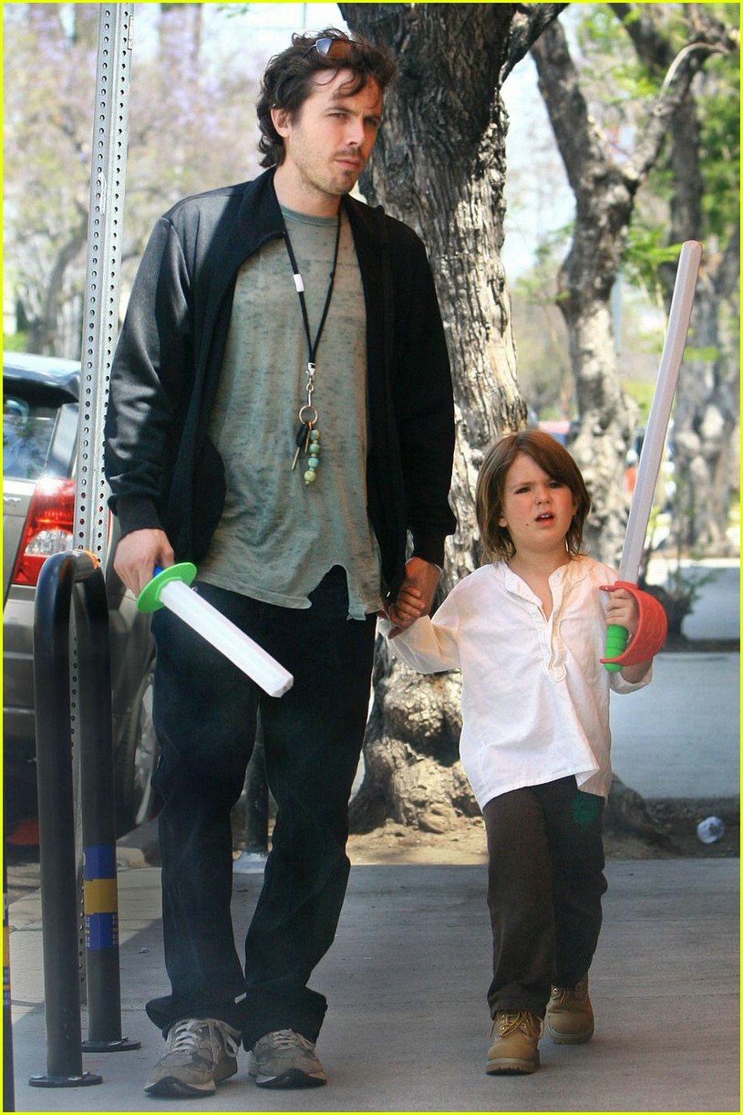 Casey Affleck: A Pirate's Life For Me!: Photo 1108821 | Photos | Just ...