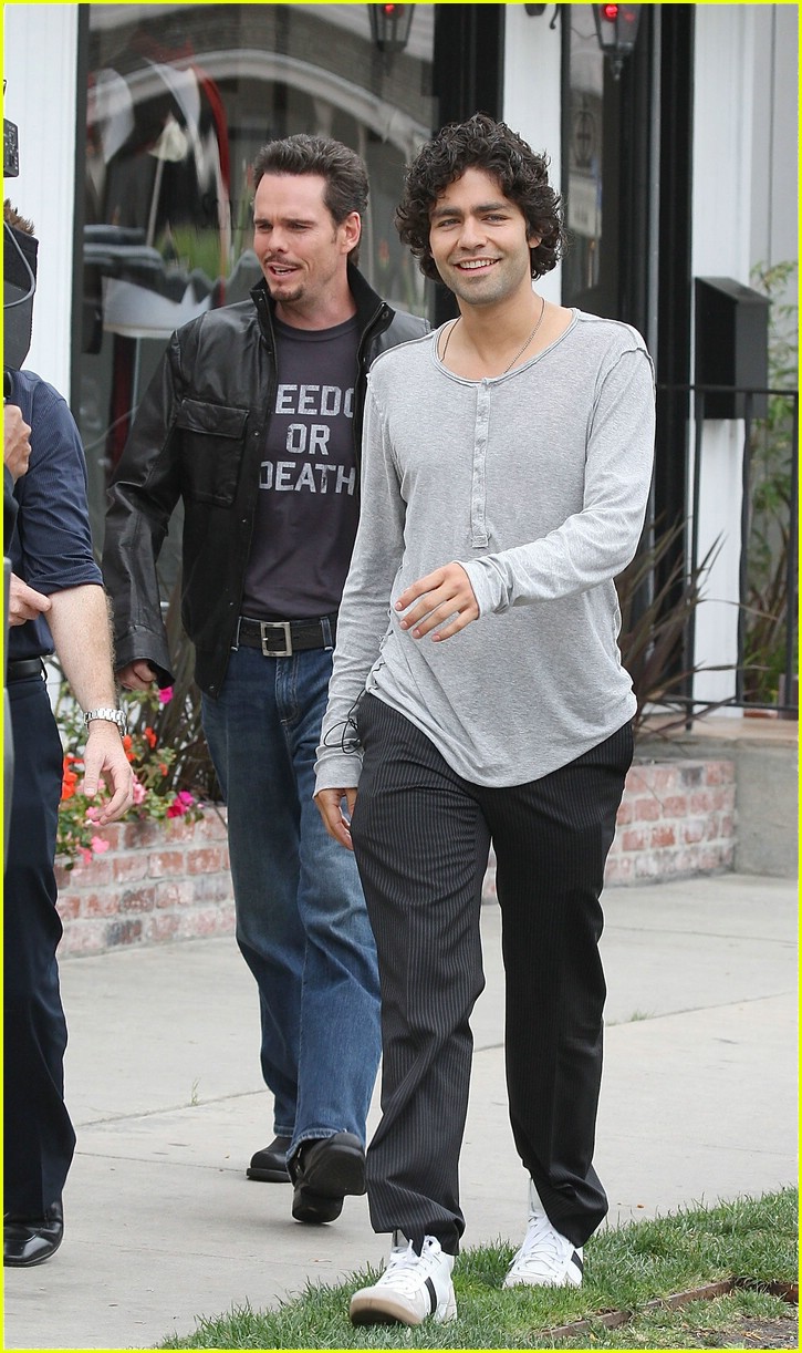 Adrian and His Entourage Come Back to Urth: Photo 1117701 | Photos ...