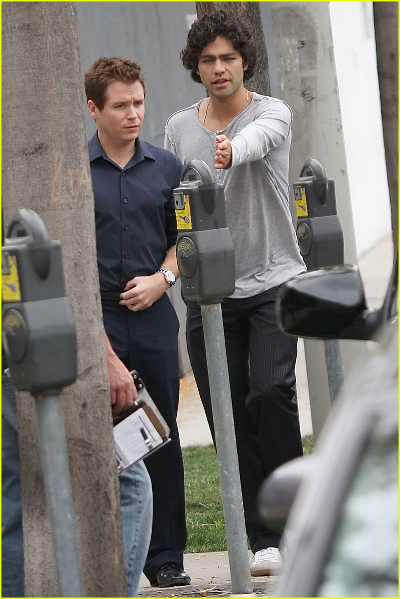 Adrian and His Entourage Come Back to Urth: Photo 1117841 | Photos ...