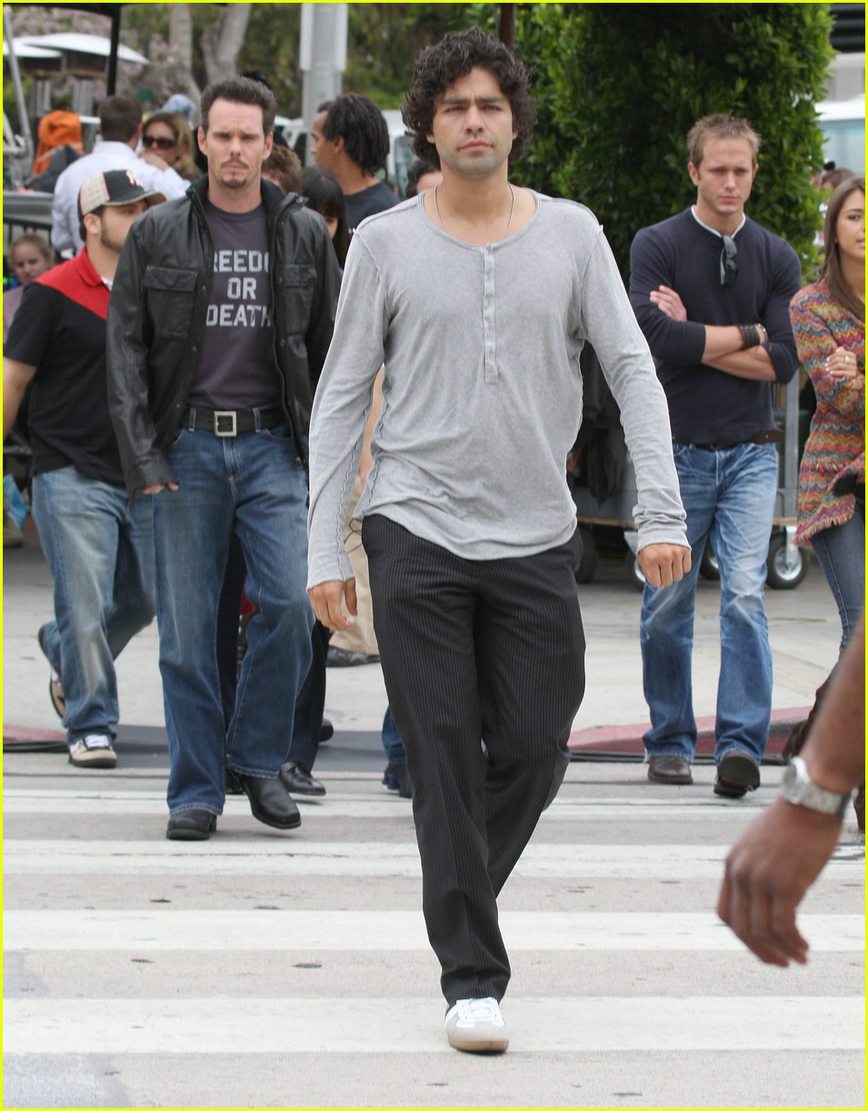 Adrian and His Entourage Come Back to Urth: Photo 1117881 | Photos ...