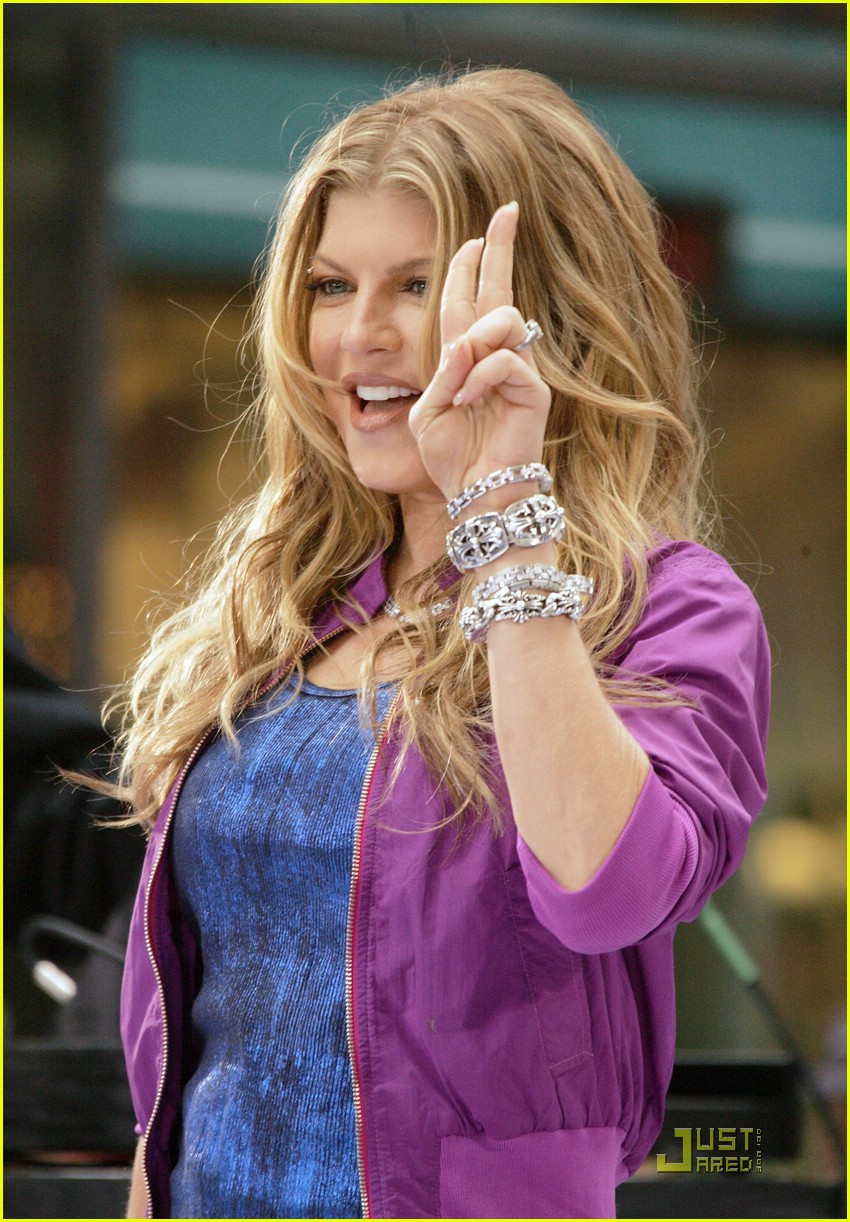 Fergie is a Flipping Freak: Photo 1141671 | Photos | Just Jared ...