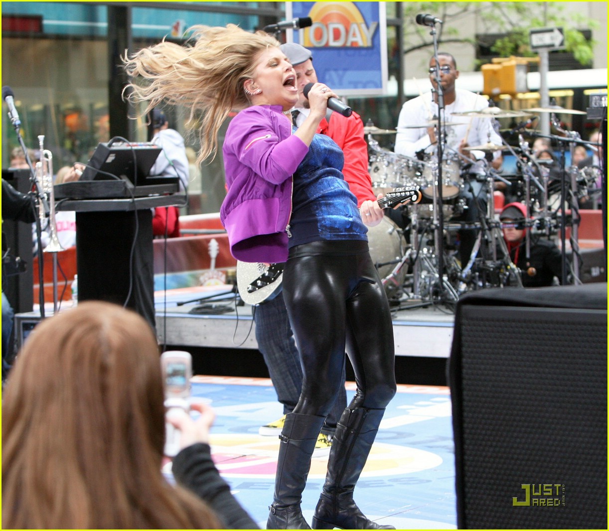 Fergie is a Flipping Freak: Photo 1141711 | Pictures | Just Jared