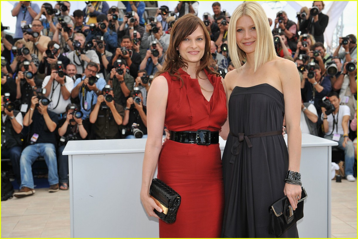 Gwyneth Paltrow Has Two Lovers : Photo 1140771 | Photos | Just Jared ...