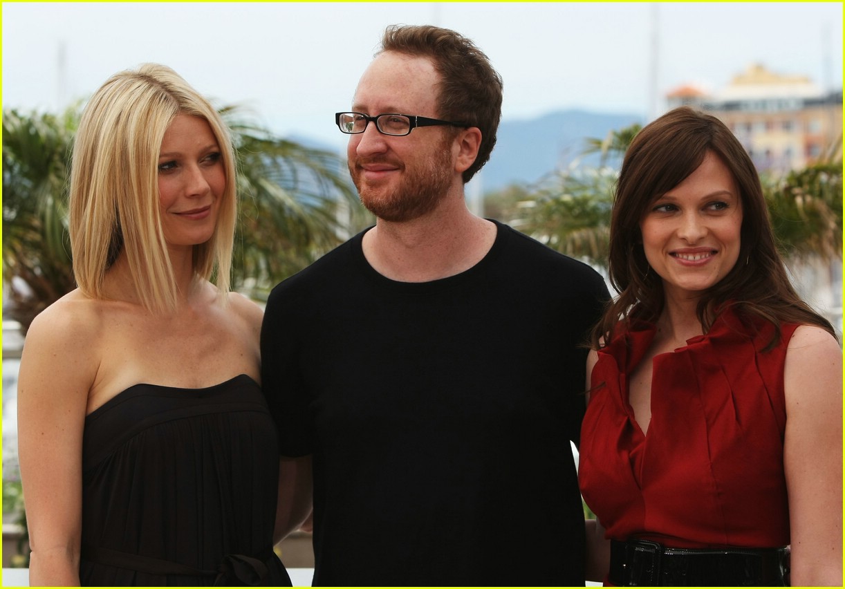 Gwyneth Paltrow Has Two Lovers : Photo 1140991 | Pictures | Just Jared