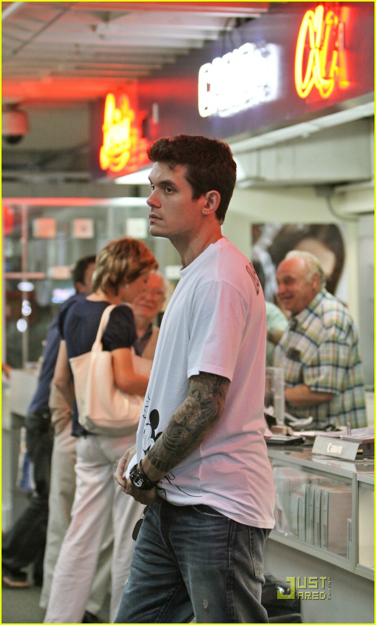 John Mayer is a Mickey Mouse Man: Photo 1143241 | Photos | Just Jared ...