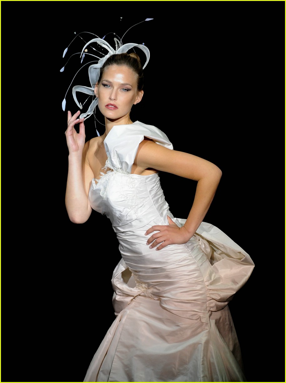 Bar Refaeli is a Beautiful Bride: Photo 1146491 | Photos | Just Jared ...