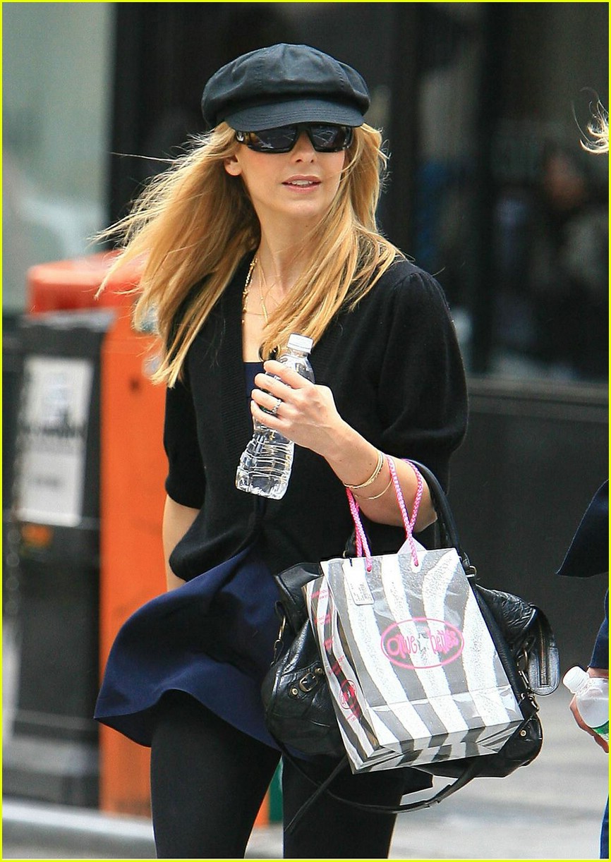 Sarah Michelle Gellar is Possessed in SoHo: Photo 1120251 | Photos ...