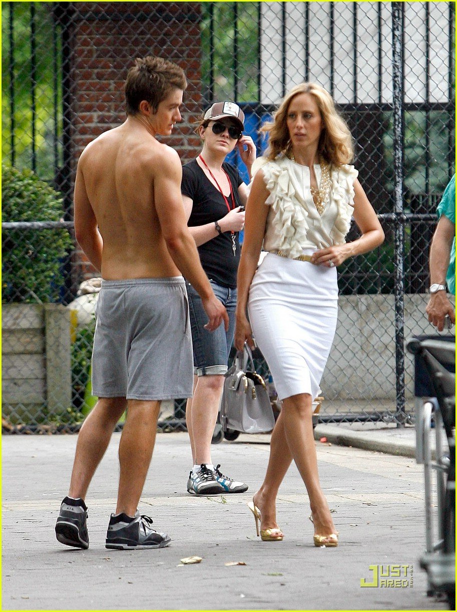 Robert Buckley is Hot Hot Hot: Photo 1234941 | Photos | Just Jared ...