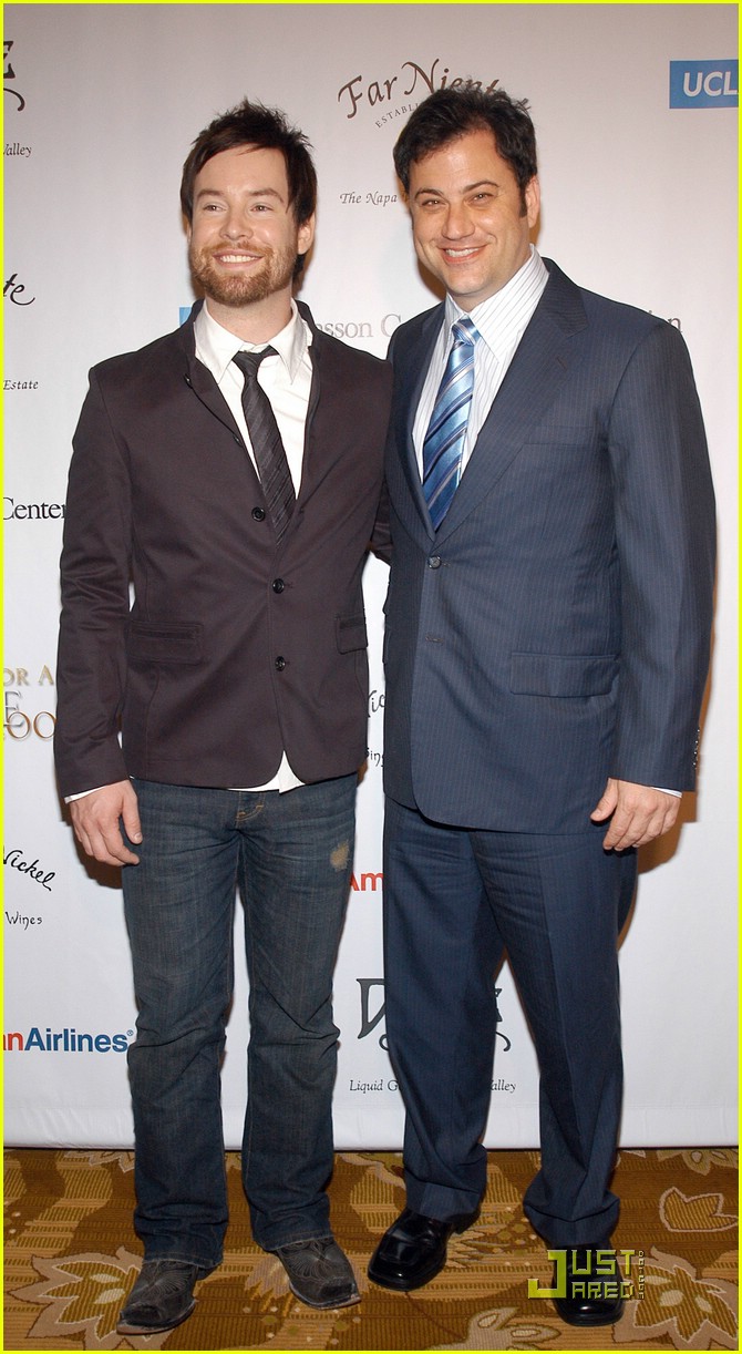 David Cook Rocks for Jonsson Cancer Center: Photo 1221321 | Photos ...