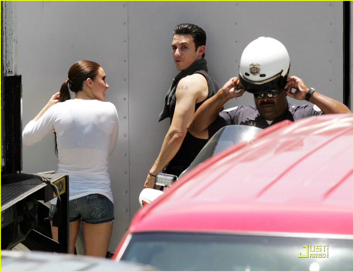 Hayden & Milo Get Hot and Heavy on 'Heroes' Set: Photo 1219891 | Hayden ...