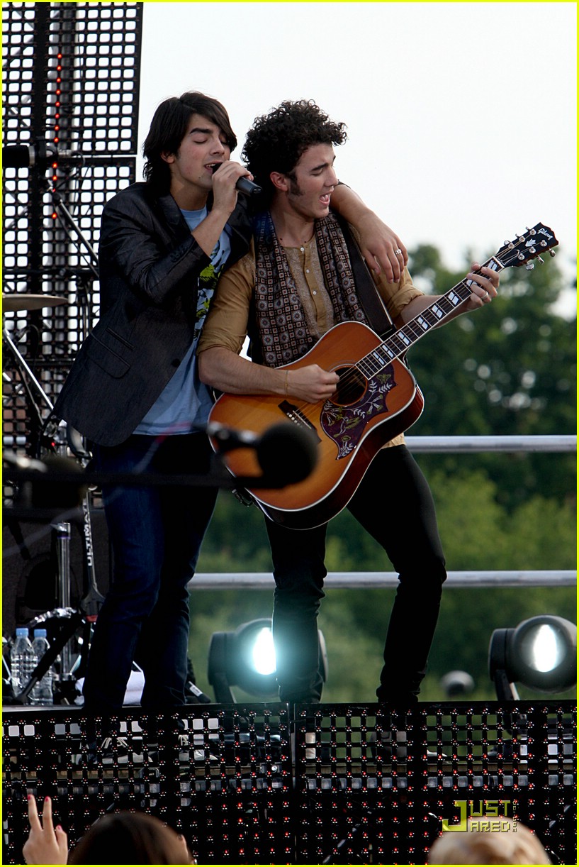 The Jonas Brothers Go German: Photo 1228861 | Photos | Just Jared ...