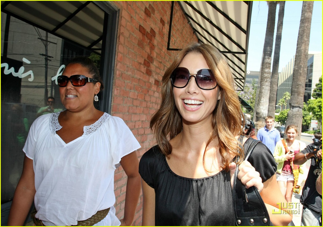 Sarah Larson is a Chaya Chick: Photo 1197281 | Photos | Just Jared ...