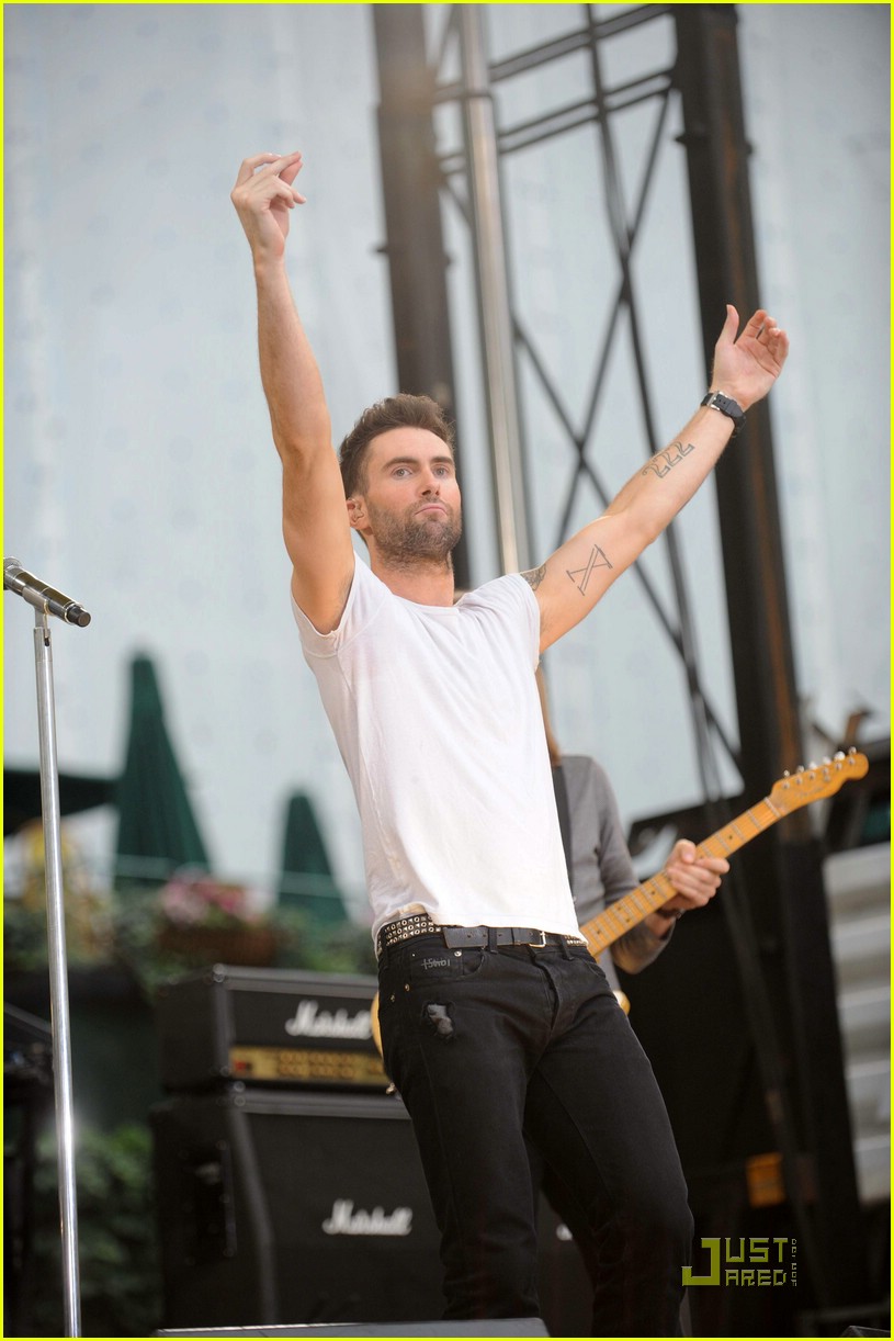 Adam Levine: Good Morning America!: Photo 1233631 | Photos | Just Jared ...