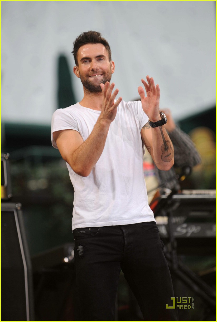 Adam Levine: Good Morning America!: Photo 1233811 | Photos | Just Jared ...