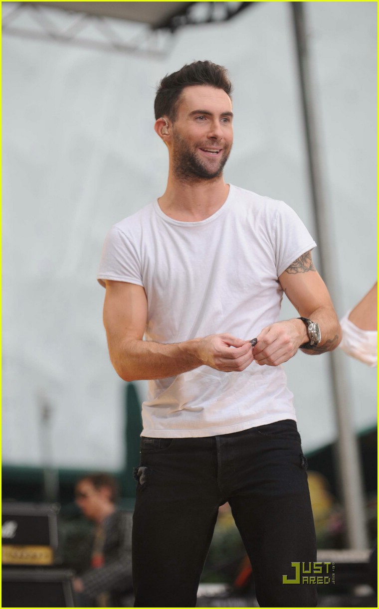 Adam Levine: Good Morning America!: Photo 1233821 | Photos | Just Jared ...