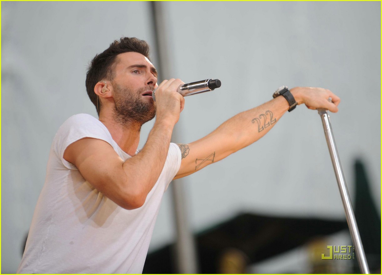 Adam Levine: Good Morning America!: Photo 1233881 | Photos | Just Jared ...