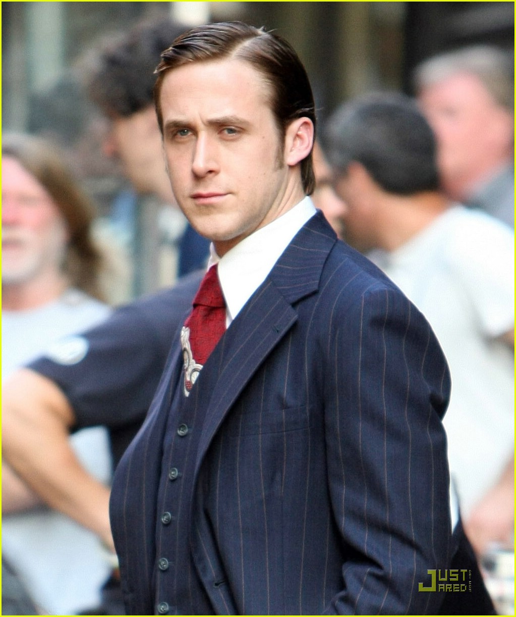Ryan Gosling Suits Up Nicely: Photo 1230101 | Photos | Just Jared ...