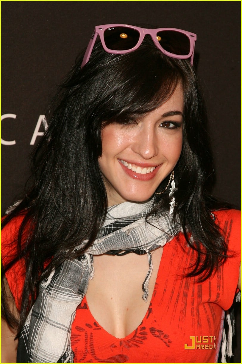 Kate Voegele Visits Verizon: Photo 1227981 | Photos | Just Jared ...