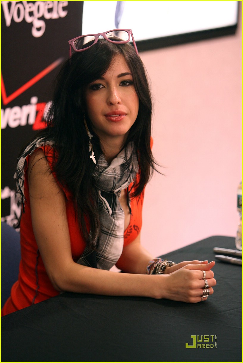 Kate Voegele Visits Verizon: Photo 1228081 | Photos | Just Jared ...