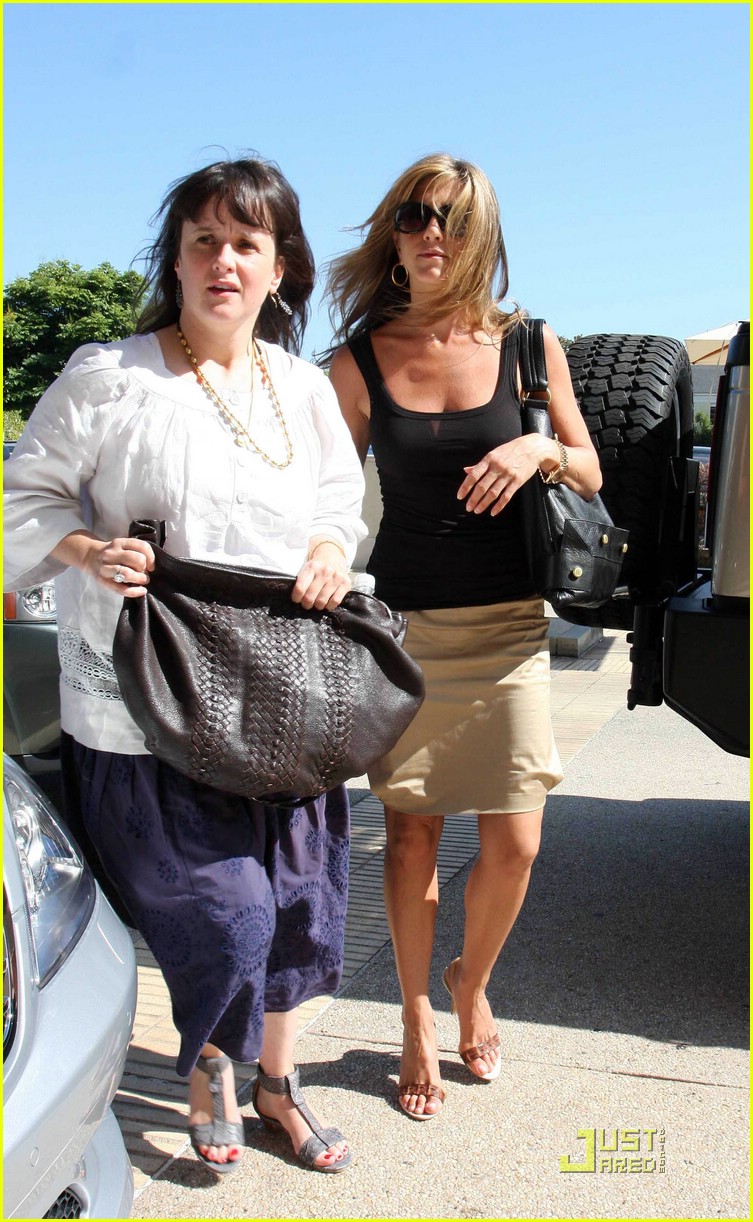 Jennifer Aniston is a Barney's Babe: Photo 1305971 | Photos | Just ...