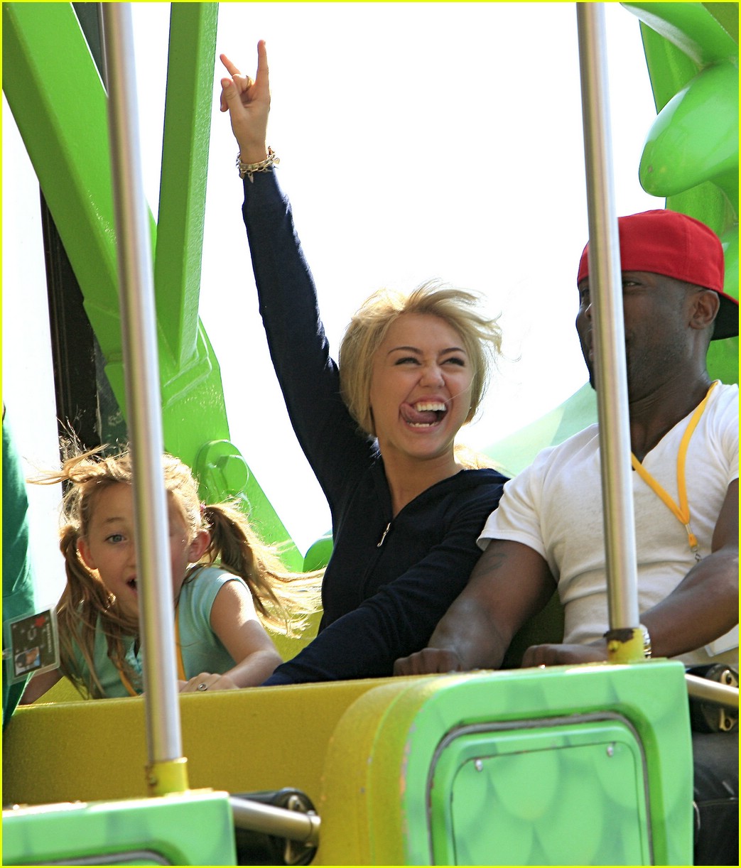 Miley Cyrus is a Roller Coaster Rocker: Photo 1273291 | Photos | Just ...