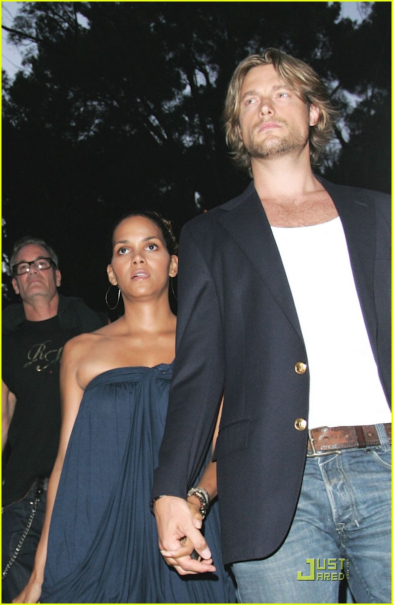 Halle Berry's Hollywood Bowl: Photo 1256311 | Photos | Just Jared ...