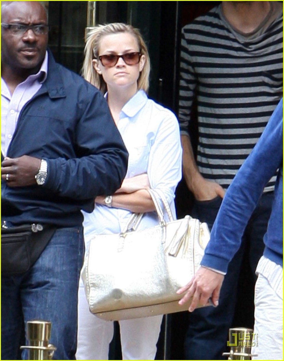 Reese And Jake Are A Perfect Paris Match: Photo 1268021 | Photos | Just ...