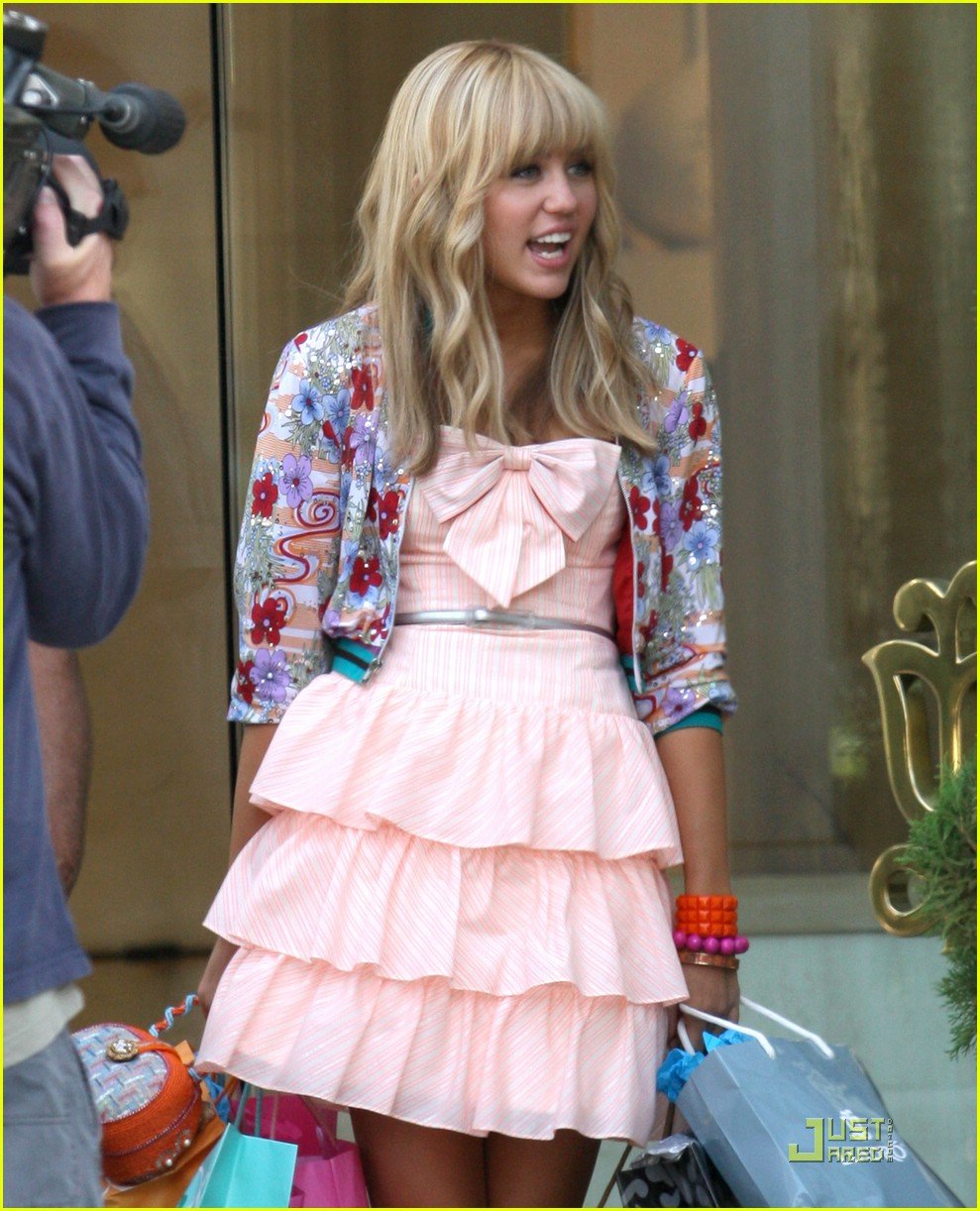 Miley Cyrus is a Platform Princess: Photo 1269121 | Pictures | Just Jared