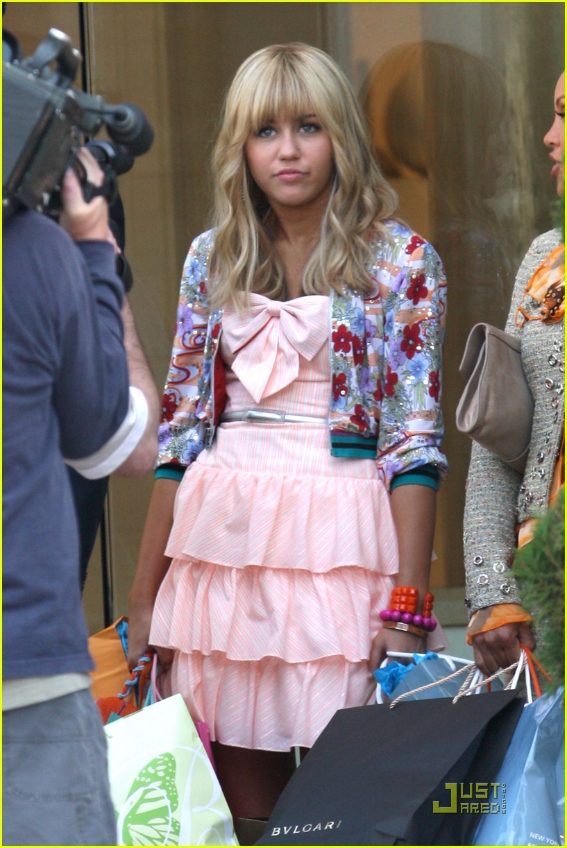 Miley Cyrus is a Platform Princess: Photo 1269191 | Photos | Just Jared ...