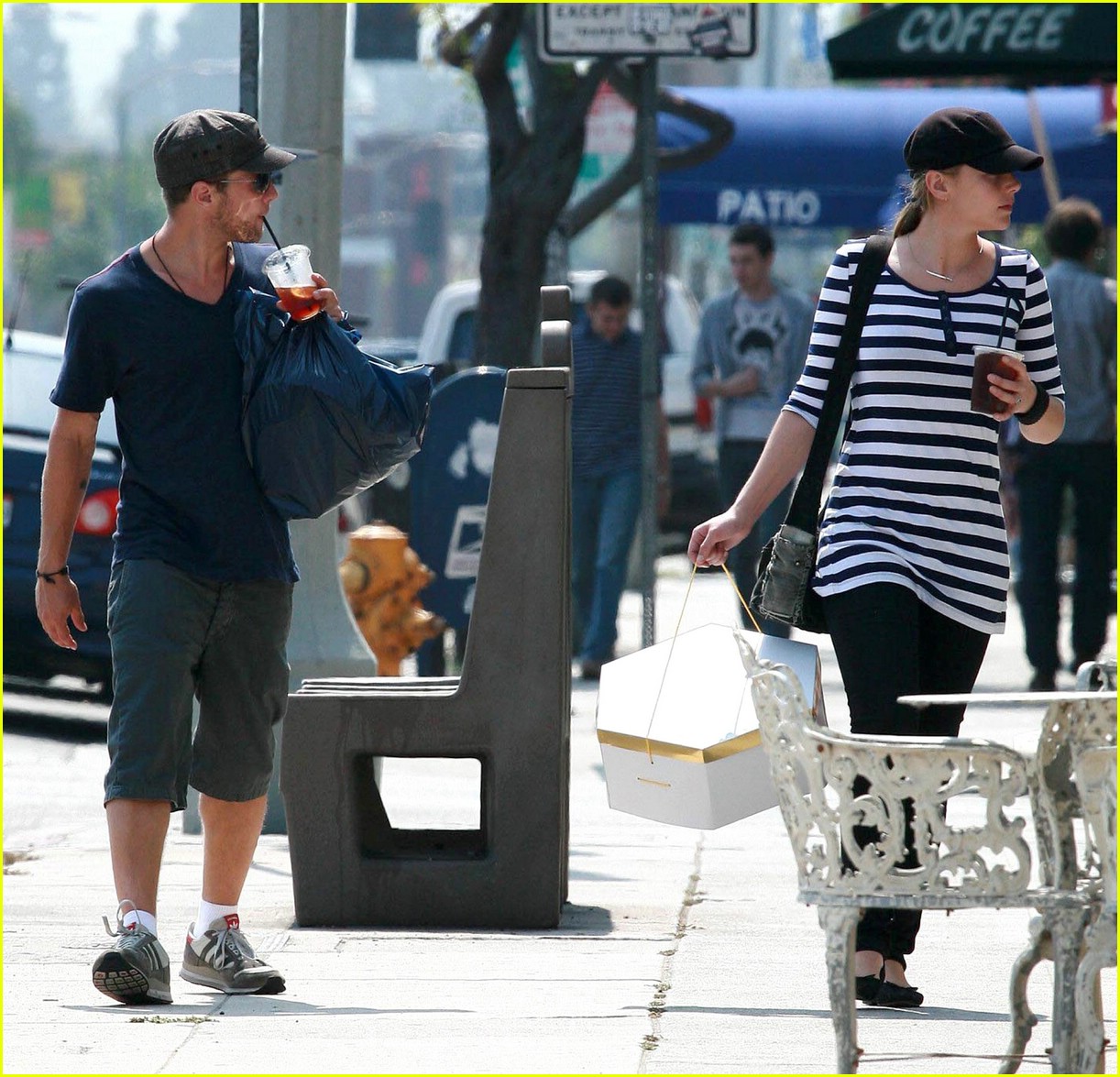 Ryan & Abbie and Coffee Mates: Photo 1264991 | Photos | Just Jared ...