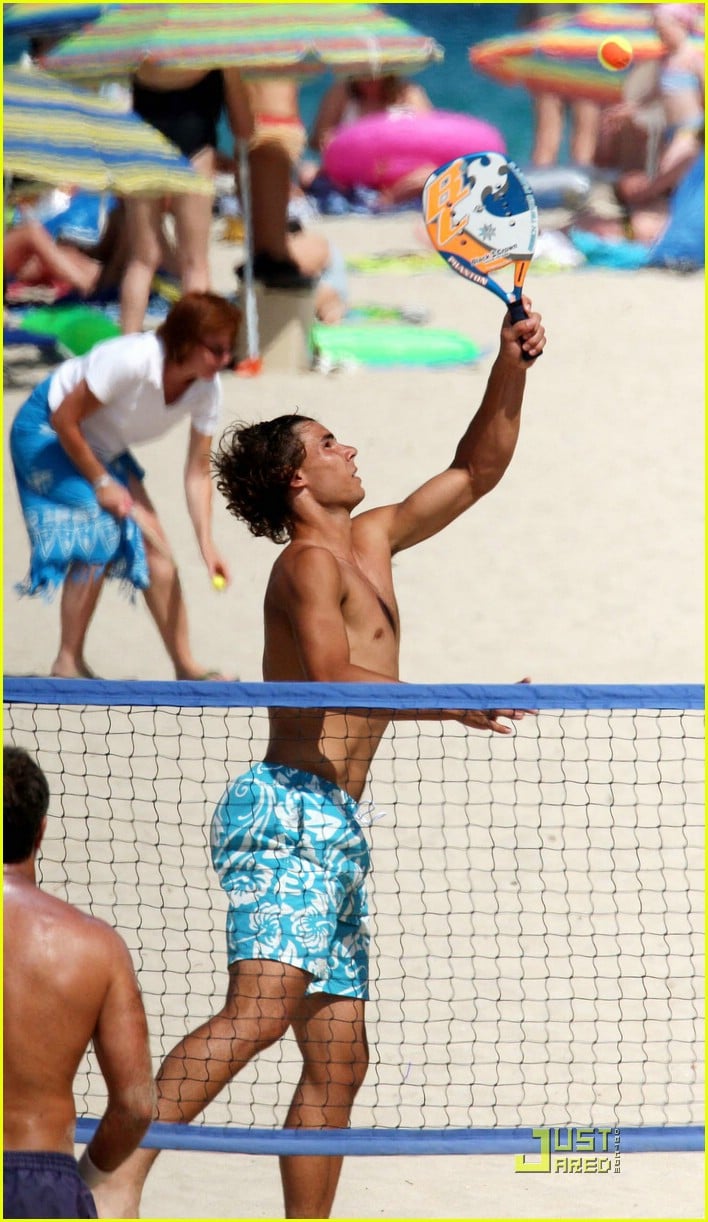 Rafael Nadal is Beach Buff: Photo 1268531 | Rafael Nadal, Shirtless ...