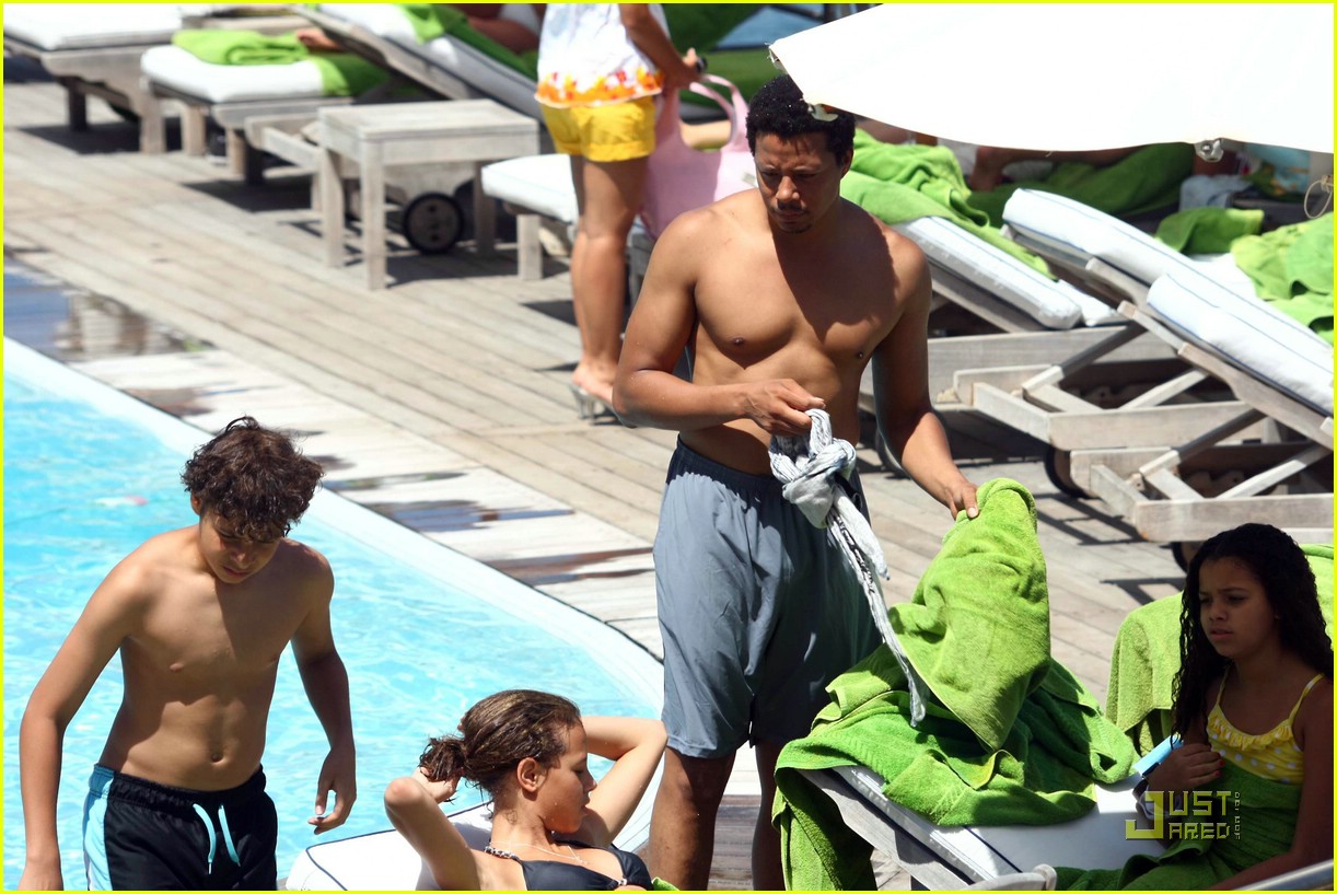 Terrence Howard is Shirtless: Photo 1269501 | Aubrey Howard, Bikini, Celebrity Babies, Heavenly ...