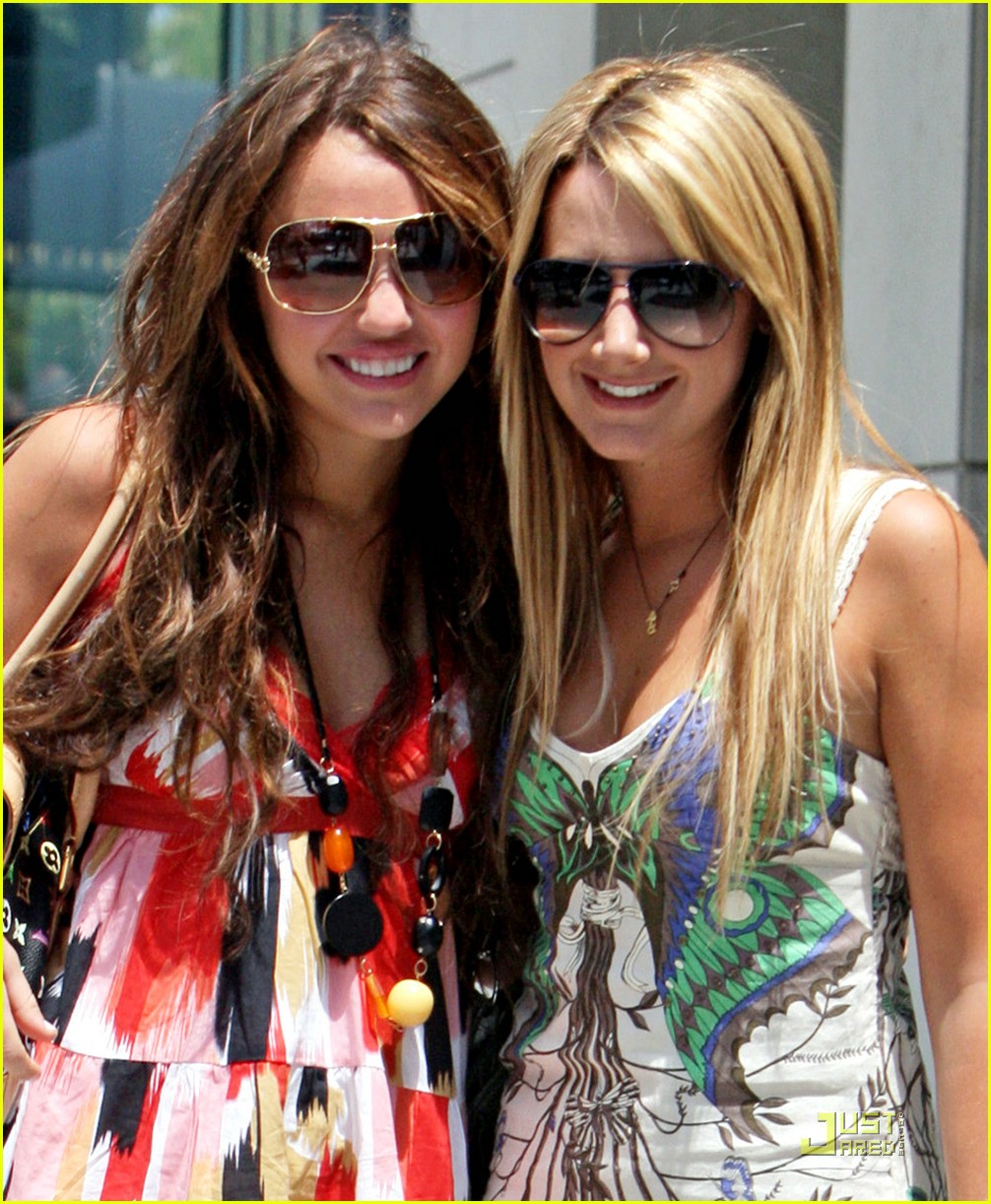 Miley Cyrus & Ashley Tisdale's Summer Shopping Spree: Photo 1268251 ...