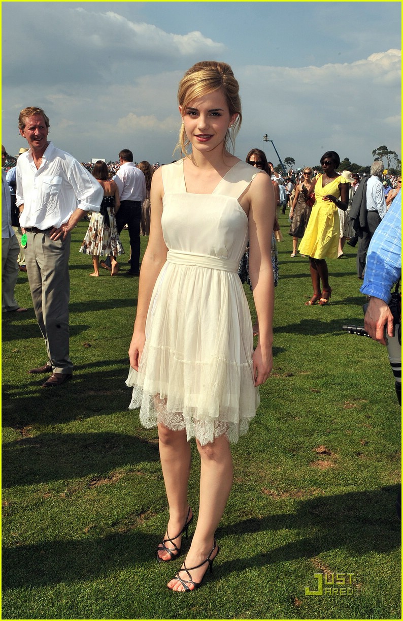 Emma Watson Has Lipstick Teeth: Photo 1299671 | Photos | Just Jared ...