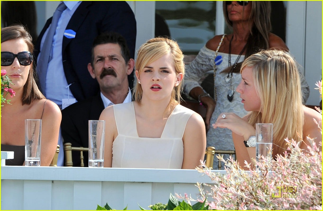 Emma Watson Has Lipstick Teeth: Photo 1299681 | Pictures | Just Jared