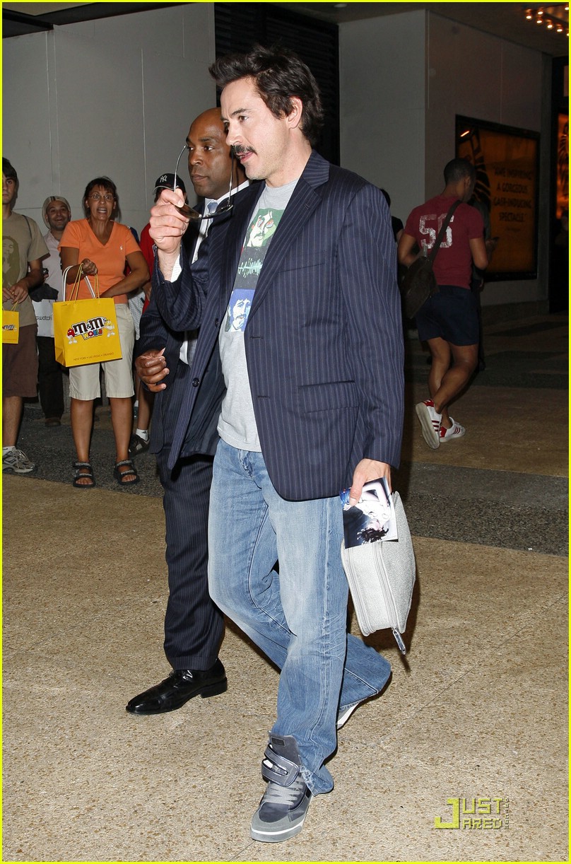 Robert Downey Jr Mustache