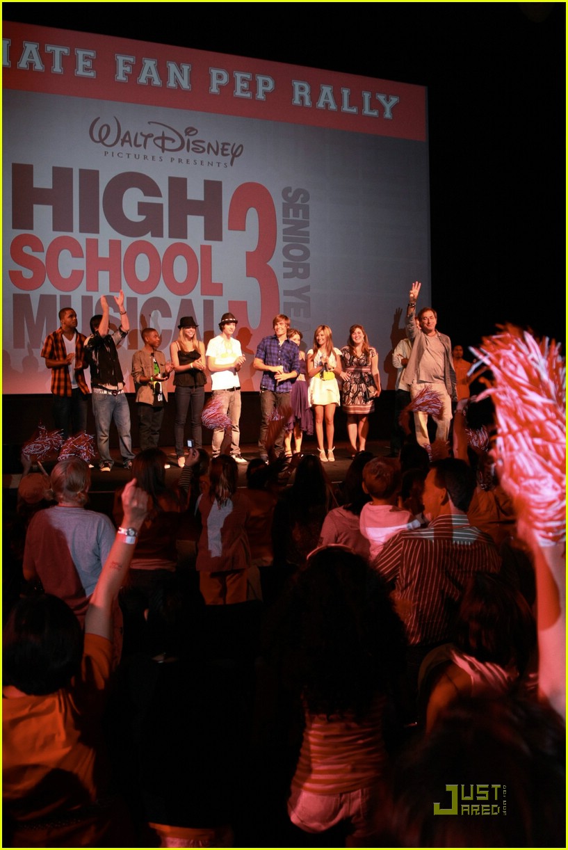 Zac Efron Has High School Musical Pep Rally!: Photo 1364581 | Pictures ...