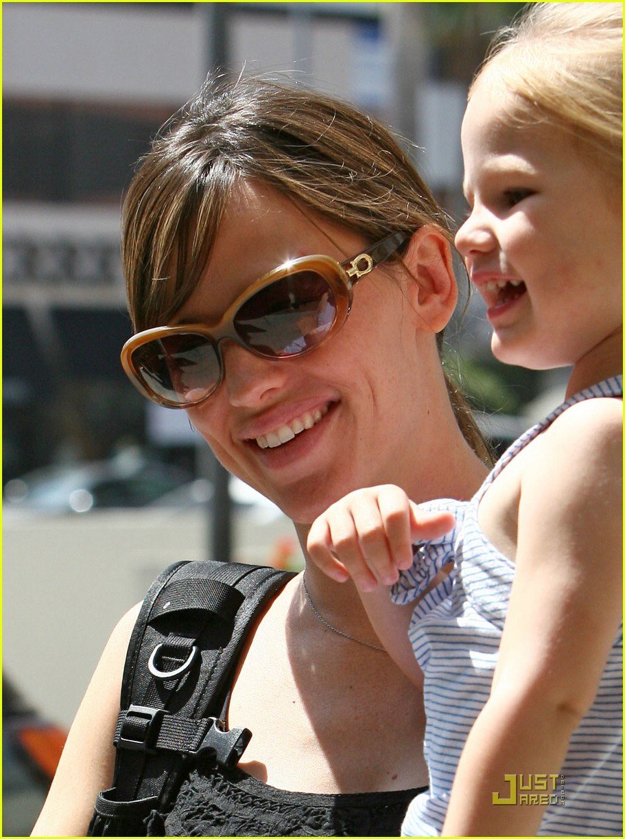 Jennifer Garner's Got Giggles 'N' Hugs: Photo 1336791 | Ben Affleck ...