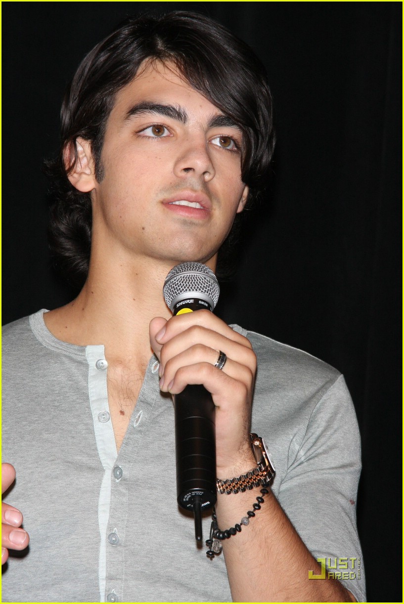 The Jonas Brothers are Bayer Boys: Photo 1323051 | Photos | Just Jared ...