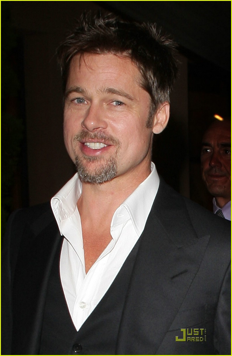 Brad Pitt: Not On Our Watch!: Photo 1371371 | Photos | Just Jared ...