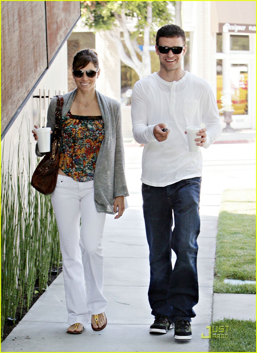 Justin and Jessica: Tile Time!: Photo 1334301 | Photos | Just Jared ...