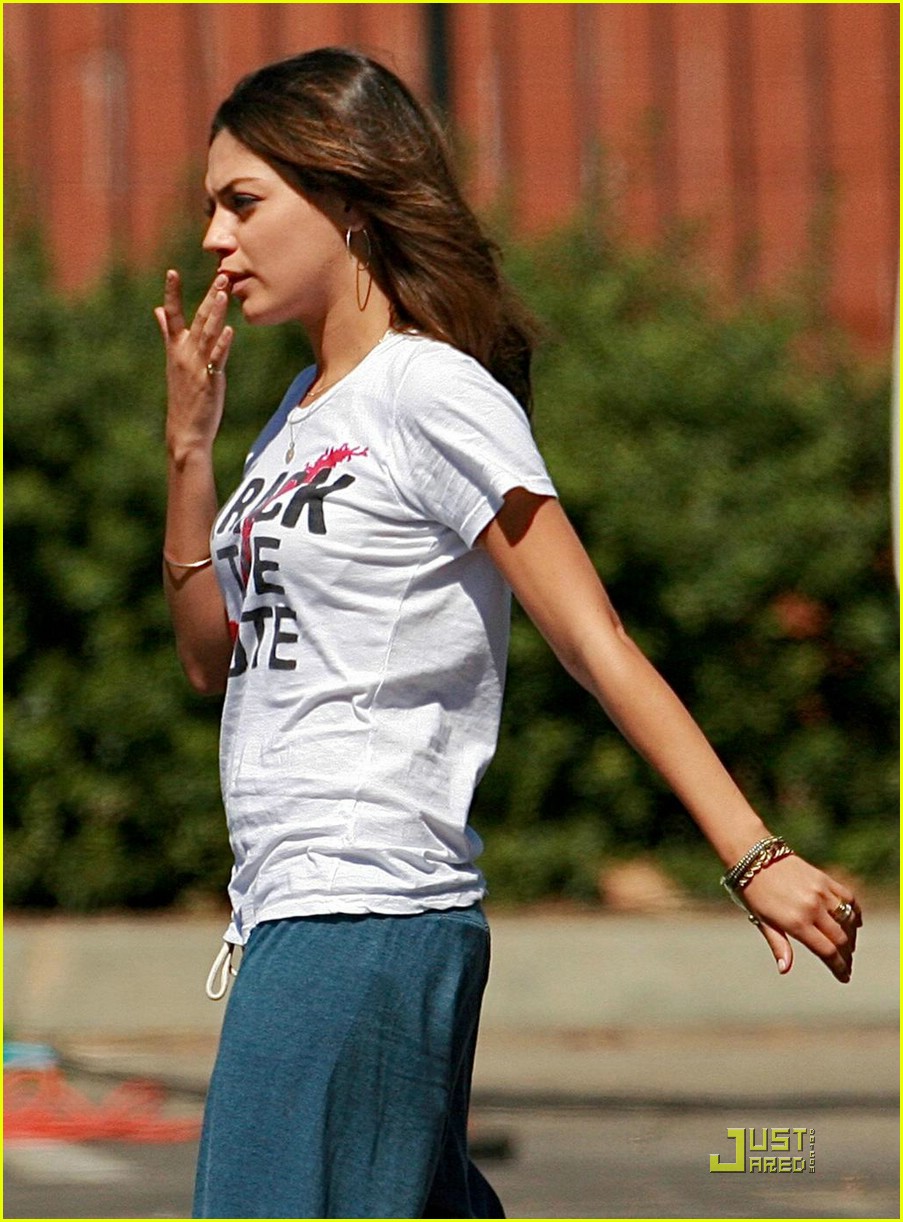Mila Kunis: Barack The Vote!: Photo 1438441 | Photos | Just Jared ...